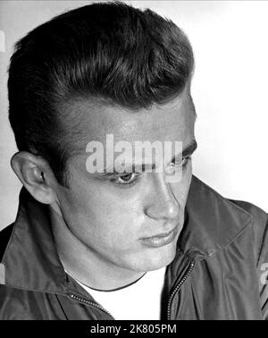 REBEL WITHOUT A CAUSE COPYRIGHT: WARNER BROS JAMES DEAN , left Date ...
