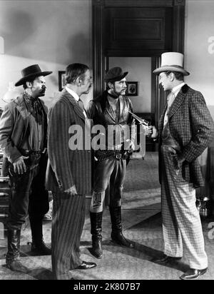 DALLAS, Gary Cooper, Steve Cochran, Ruth Roman, 1950 Stock Photo - Alamy