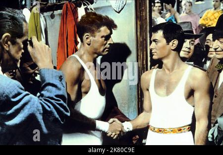 TRAPEZE, Tony Curtis, Burt Lancaster, 1956 Stock Photo - Alamy
