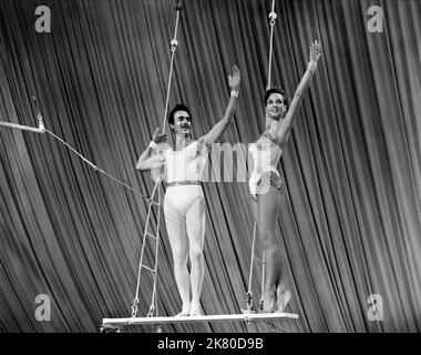 THE BIG CIRCUS, Gilbert Roland, 1959 Stock Photo - Alamy