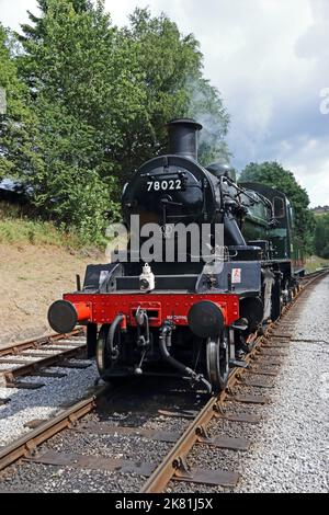 BR Standard Class 2MT 78022 steam train arriving at Oxenhope station on ...