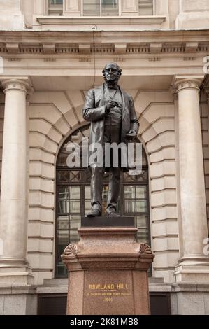 Statue of Sir Rowland Hill the inventor of the Penny Stamp in ...