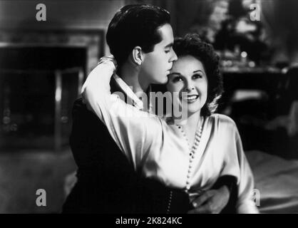 Susan Hayward & Johnny Downs Film Adam Had Four Sons (USA 1941 ...