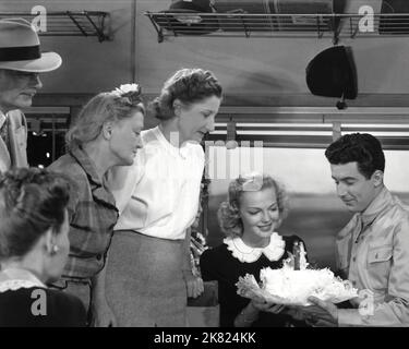 ELYSE KNOX, RICK VALLIN, ARMY WIVES, 1944 Stock Photo - Alamy