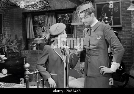 JEAN PORTER, RED SKELTON, BATHING BEAUTY, 1944 Stock Photo - Alamy