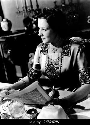 Film Still from "Citizen Ruth" Burt Reynolds © 1996 Miramax Films Photo ...