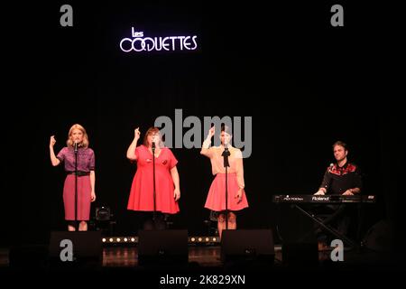 Les Coquettes. Juliette Faucon, Lola Cès et Marie Facundo. 33 ème ...
