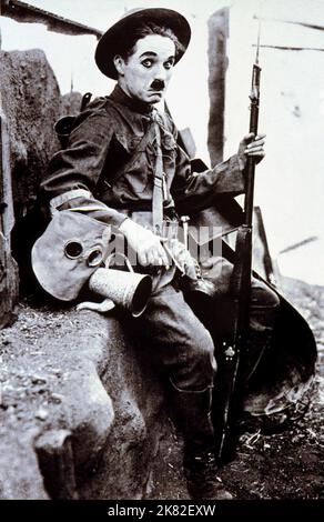 Charlie Chaplin Film Shoulder Arms (USA 1918) / Stumm Film Director ...