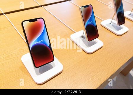 (10/20/2022) iPhone 14 on display inside Apple store in Marunouchi ...