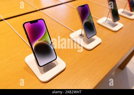 (10/20/2022) iPhone 14 on display inside Apple store in Marunouchi ...