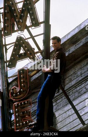 THE MAJESTIC, Jim Carrey, 2001. © Warner Brothers / courtesy Everett ...