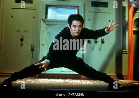 Jet Li Film: The One (USA 2001) Characters: Gabe Law Director: James ...