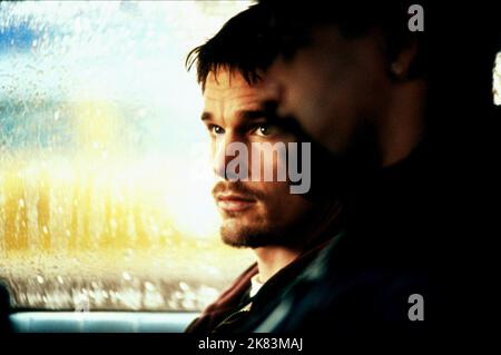 ETHAN HAWKE, TRAINING DAY, 2001 Stock Photo - Alamy