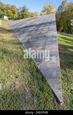 Pyramid shaped monument in Kerepesi Cemetery Budapest Hungary Stock ...