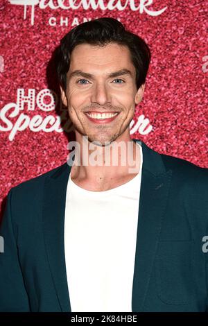 George Krissa attends Hallmark Channel's Countdown to Christmas on ...