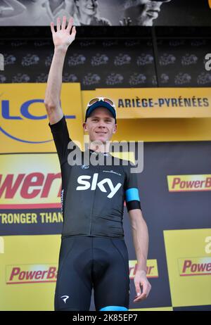 Team Sky's Chris Froome wins the stage and takes the mountain leaders ...