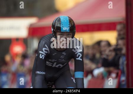Chris froome crosses the finish line. Tour de France 2012, Stage 19 ...