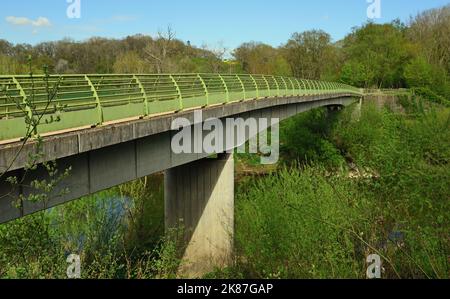 Miners Bridge over the river Severn in the Severn Valley Country Park ...