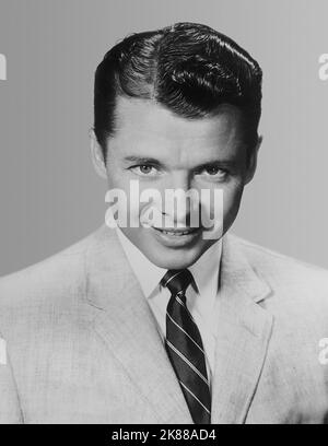 Audie Murphy Actor 01 May 1952 **WARNING** This Photograph is for ...