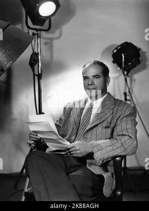 FRANK CAPRA Director Stock Photo - Alamy