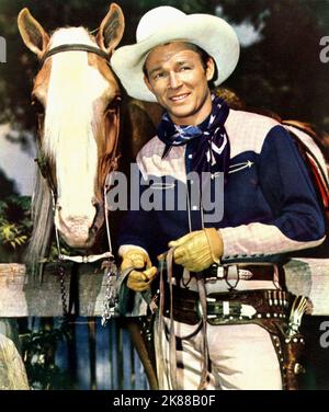 ROY ROGERS & TRIGGER ACTOR & HORSE (1945 Stock Photo - Alamy