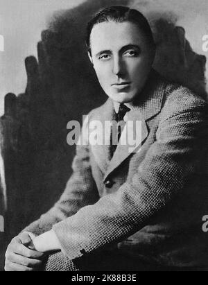 D W GRIFFITH DIRECTOR PRODUCER WRITER ACTOR (1930 Stock Photo - Alamy