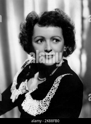 LINDEN TRAVERS ACTRESS (1947 Stock Photo - Alamy