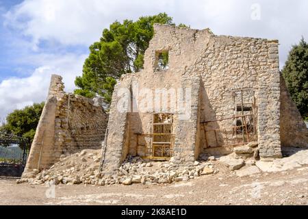 Es Rafals historic house, Alaro, walk around Talaia de Cals Reis ...
