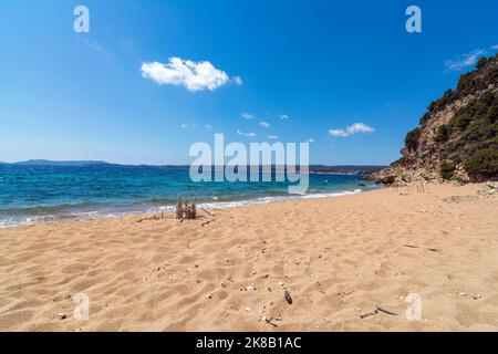 Lonely sand beach in Messinia. Greece Stock Photo - Alamy