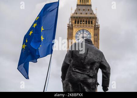 22 October 2022: European flag flying outside parliament in London ...