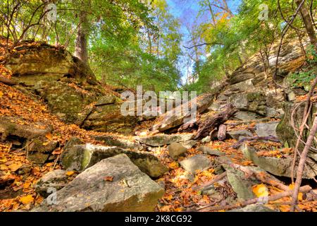 Indian Village Canyon in Fall, Columbus, Ohio Stock Photo - Alamy