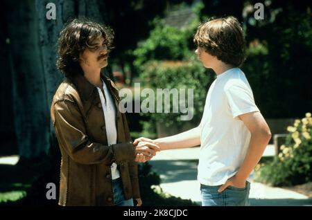 ALMOST FAMOUS, (l to r) Billy Crudup, Patrick Fugit, director Cameron ...