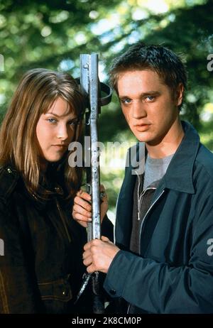 Devon Sawa, Ali Larter Alex Browning (Devon Sawa), Clear Rivers (Ali ...