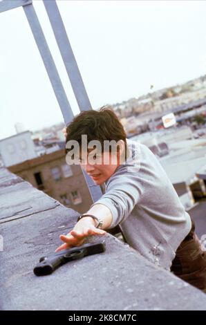 Stacy Edwards Film: Four Dogs Playing Poker (2000) Characters: Holly ...