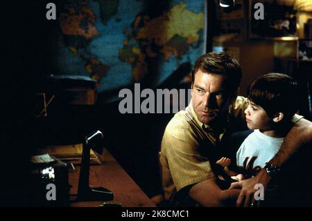 Dennis Quaid & Daniel Henson Film: Frequency (2000) Characters: Frank ...