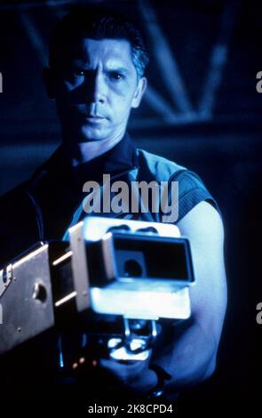 SUPERNOVA, Lou Diamond Phillips, 2000, (c)MGM/courtesy Everett ...