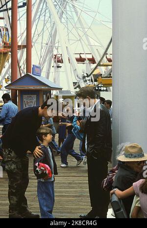 Michael Vartan Film: The Next Best Thing (USA 2000) Characters: Kevin ...