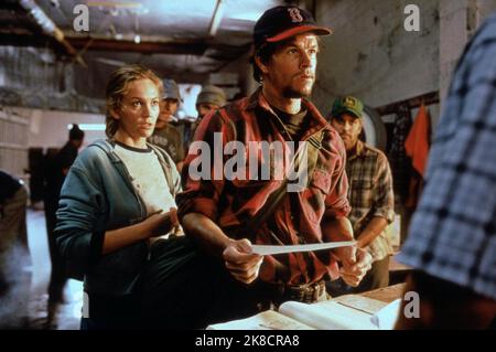 Diane Lane & Mark Wahlberg Film: The Perfect Storm (USA 2000 ...