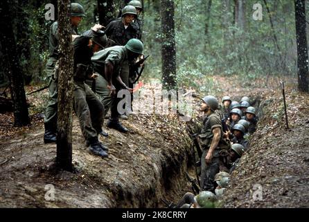 Colin Farrell Film: Tigerland (USA/DE 2000) Characters: Pvt. Roland ...