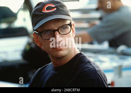TRAFFIC, Director Steven Soderbergh on set, 2000. (c) USA Films ...