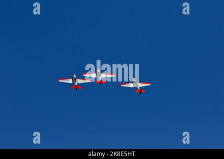Airplanes demonstration flight, airshow, Mirabel, Province of Quebec ...