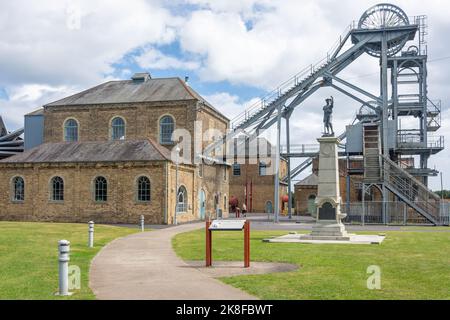 Pit Wheel and mine shafts at entrance to Woodhorn Museum, QE Country ...