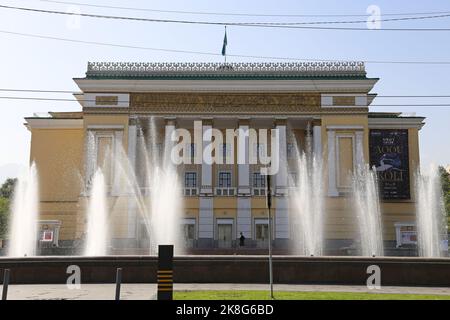 Abay Opera House (Kazakh National Opera and Ballet Theatre), Kabanbay ...