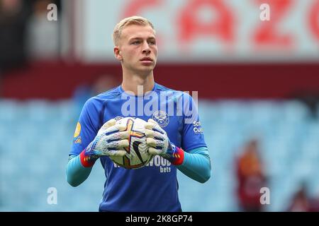 Matthew Cox #34 of Brentford during the pre match warm up ahead of the ...