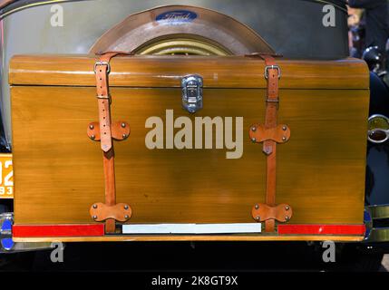 Ford Model A wooden trunk Stock Photo - Alamy