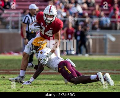 October 15, 2022: Stanford defensive lineman Jaxson Moi (51) sacks ...