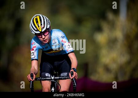 Belgian Lore De Schepper pictured during a training session before the ...