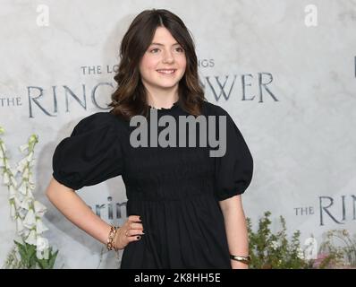 Beau Cassidy attends the World premiere of "The Lord Of The Rings: The ...