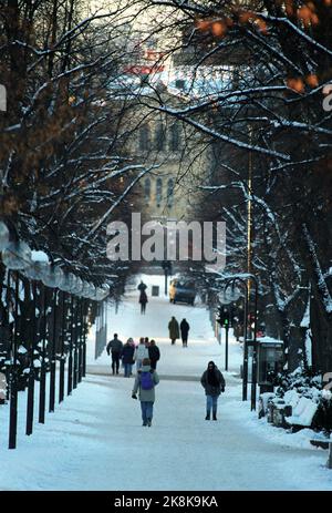 Oslo January 1991. Winter pictures from Oslo. Here from Karl Johansgate ...
