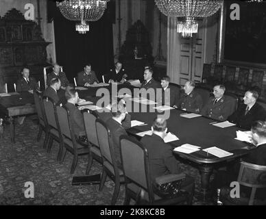 Oslo February 1943. Minister President Vidkun Quisling (in the middle ...